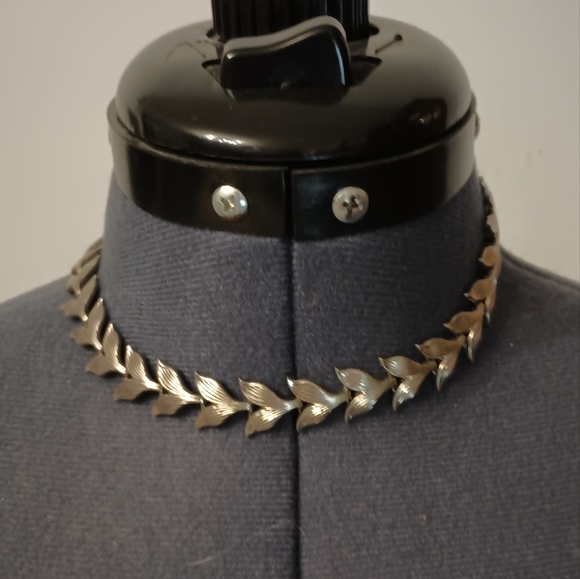 Vintage | Jewelry | Vintage Silver Tone Leaf Mermaid Tail Choker ...